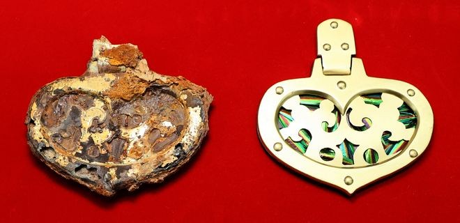 [OS] "Gyoyo" Ornamented Segment of Horse Tack, decorated with ...